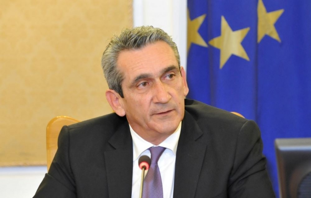 Μέλος της ελληνικής αντιπροσωπείας της Ευρωπαϊκής Επιτροπής των ...