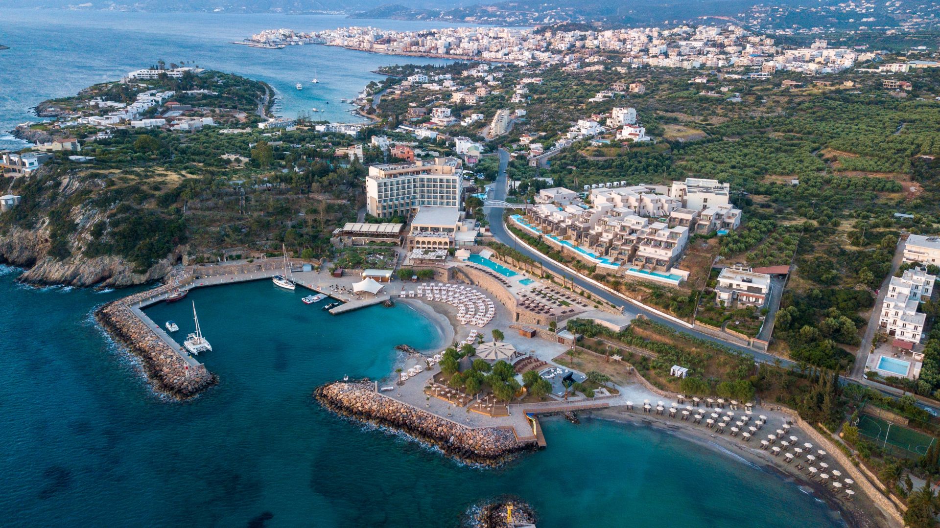 16 Βραβεία Αριστείας για τη Zeus International στα Greek Hospitality ...