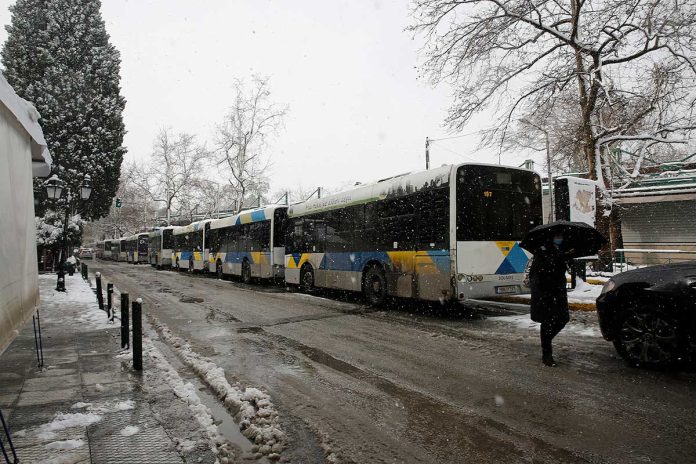 Πώς θα κινηθούν τα λεωφορεία λόγω της κακοκαιρίας - Tourism Today